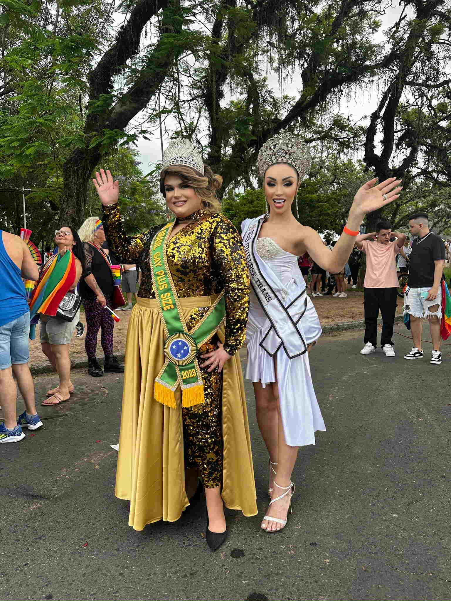 Miss Universe Trans Luanna Isabelly Brilha Na Parada Livre De Porto